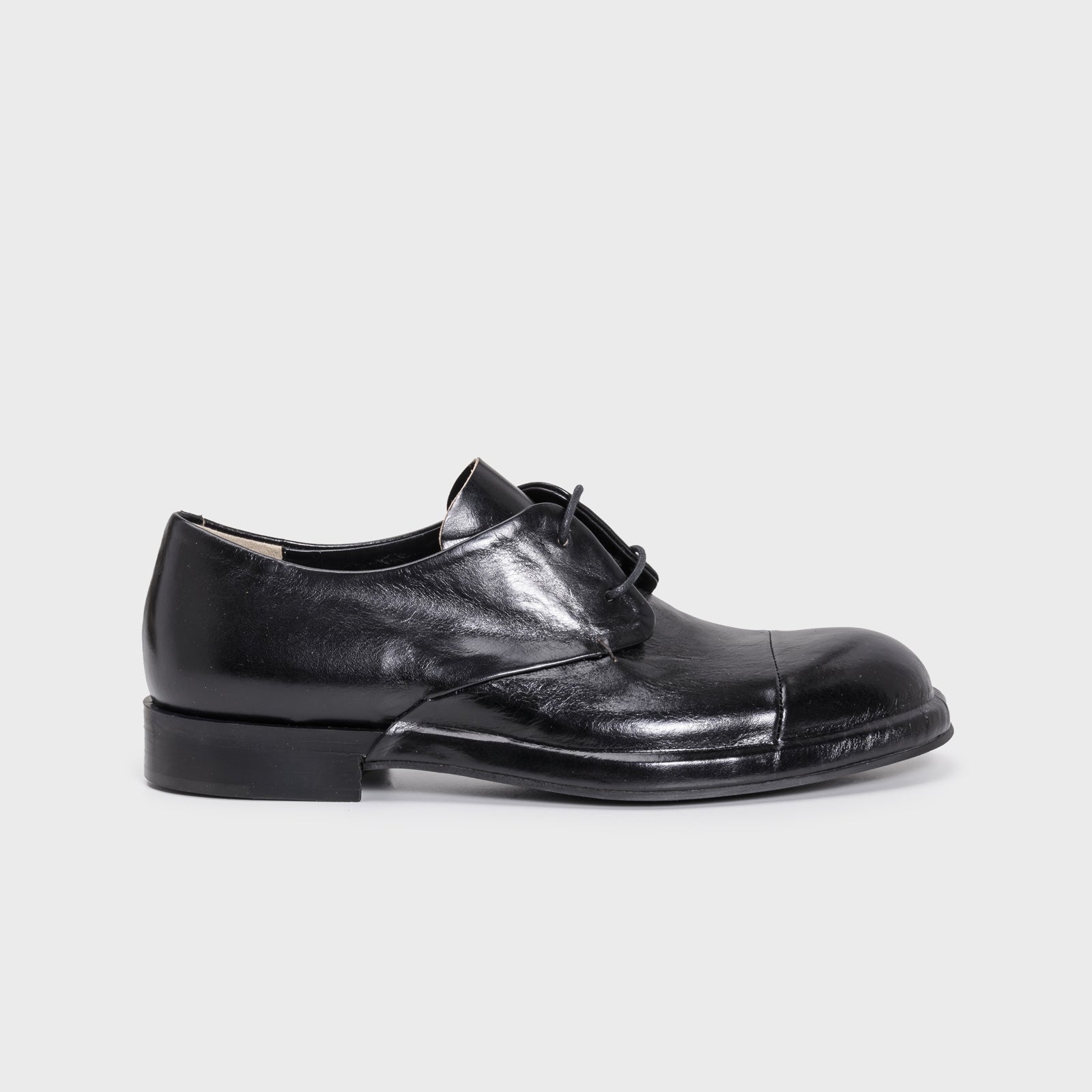 LILLE 11804 - Lace-up derby in black leather - DEL CARLO – DELCARLO